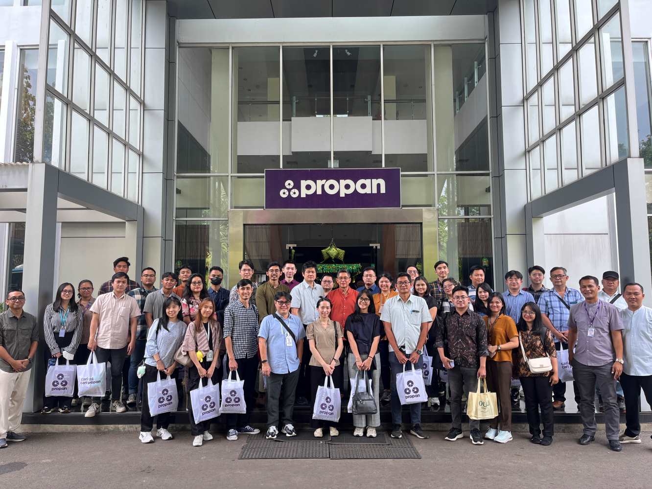 Eksplorasi Teknologi Cat oleh Alam Sutera ke Propan Raya - PT Propan Raya ICC