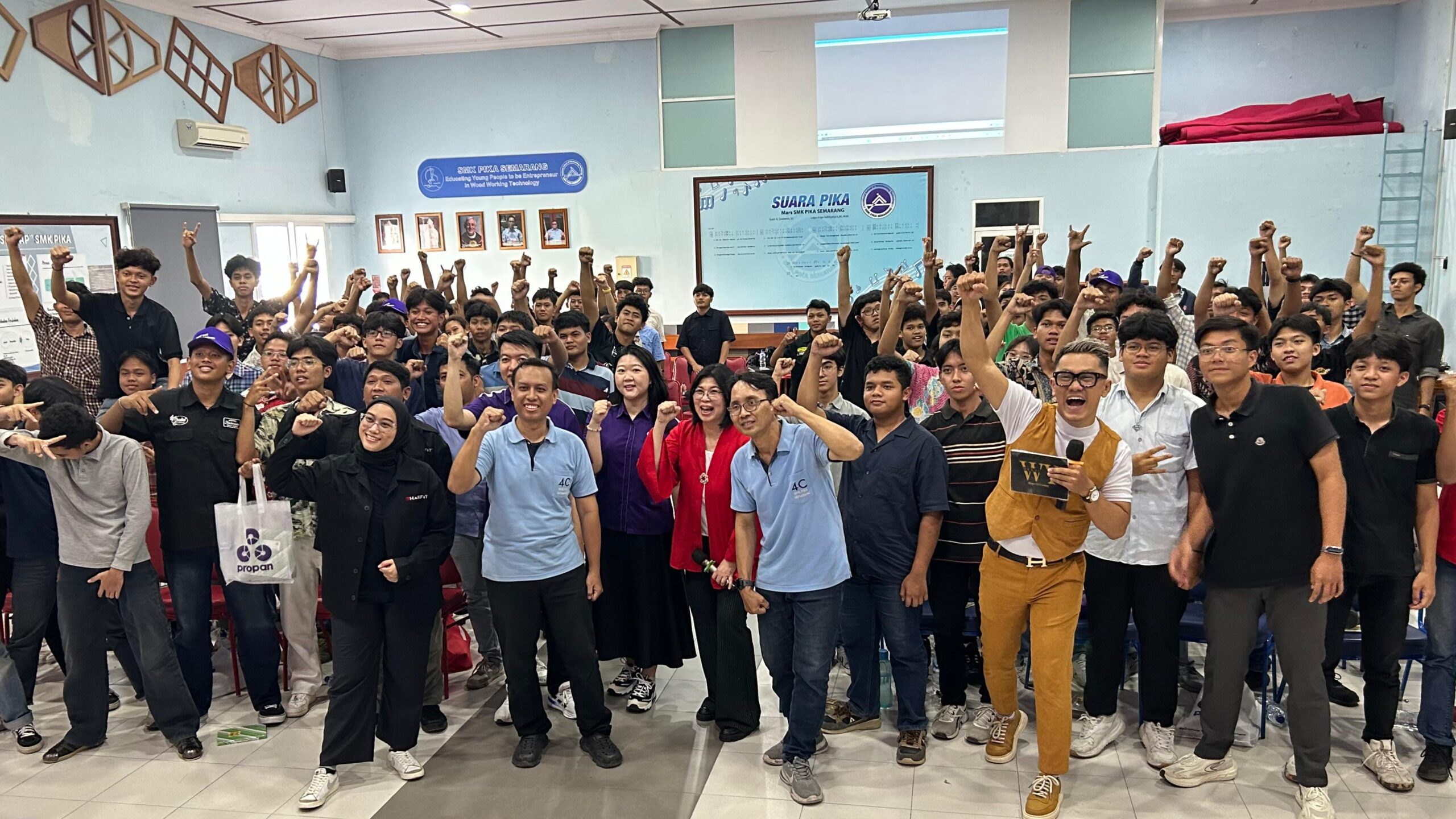 SMK PIKA Semarang & Propan Raya: Workshop Finishing Kayu